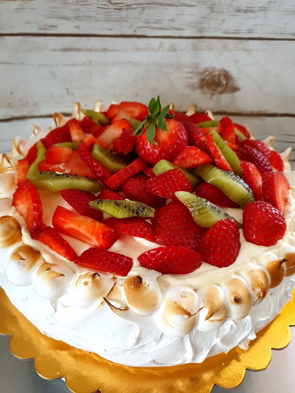 Tort Pavlova - Casuta cu Macarons